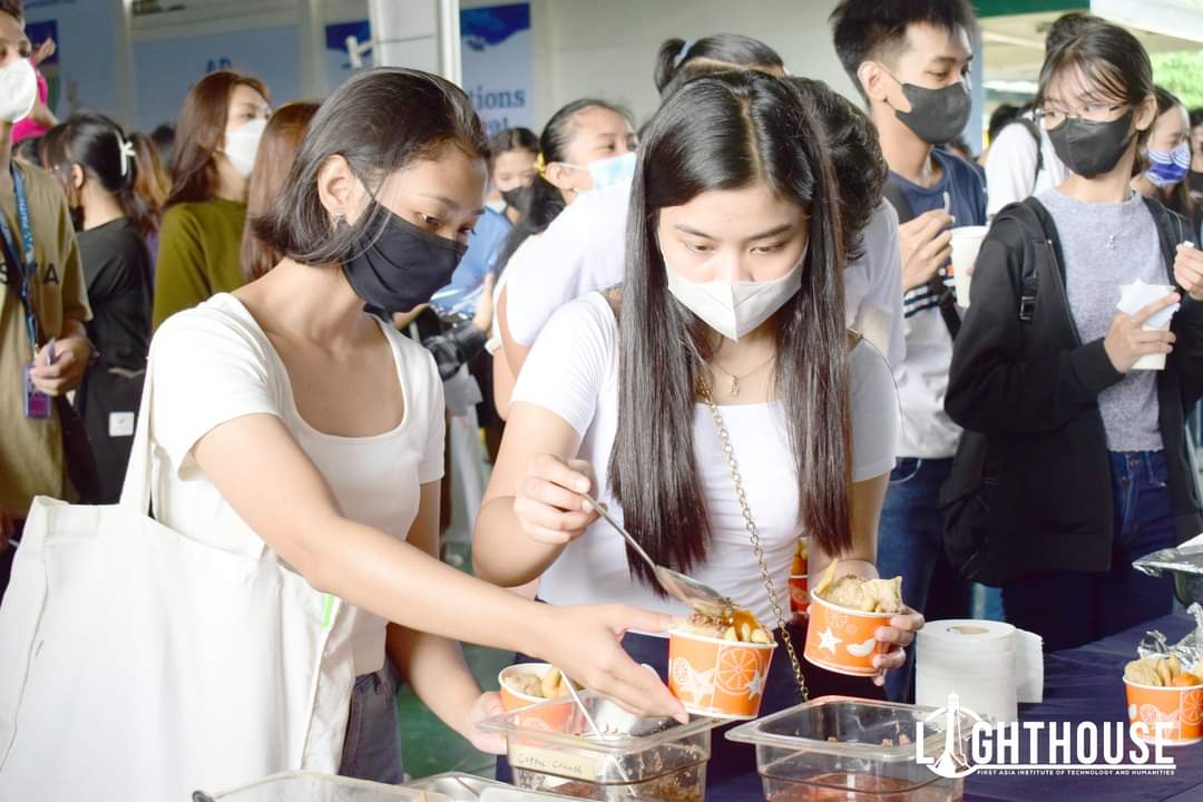 Froshies, Senior High students flock to the Fun Fair & Festival – The ...